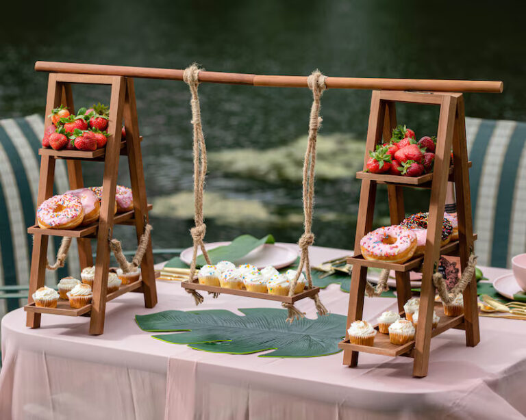 Pink Party Theme Ideas - Easy and fun pink party ideas | Parties Made ...