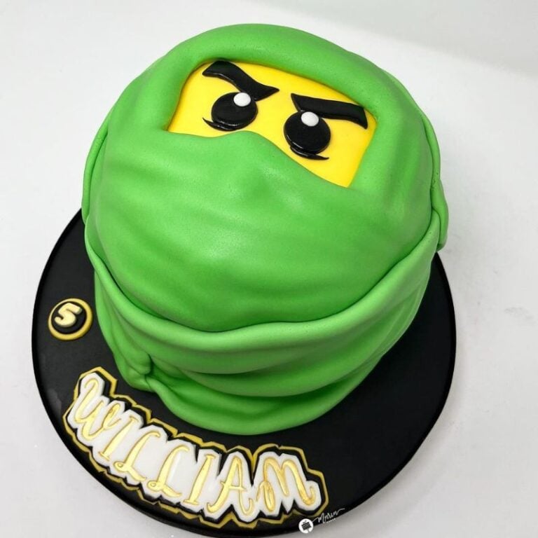 The Best Lego Cake Ideas - Easy to Advanced Lego Cakes You'll Love | Parties Made Personal